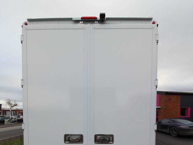 Renault Master For Hire | Zelf Drive Hire